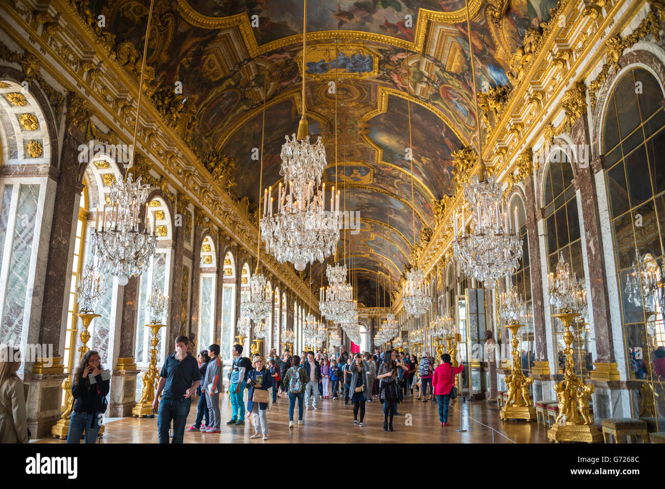 Versailles hall of mirrors hi-res stock photography and images - Alamy