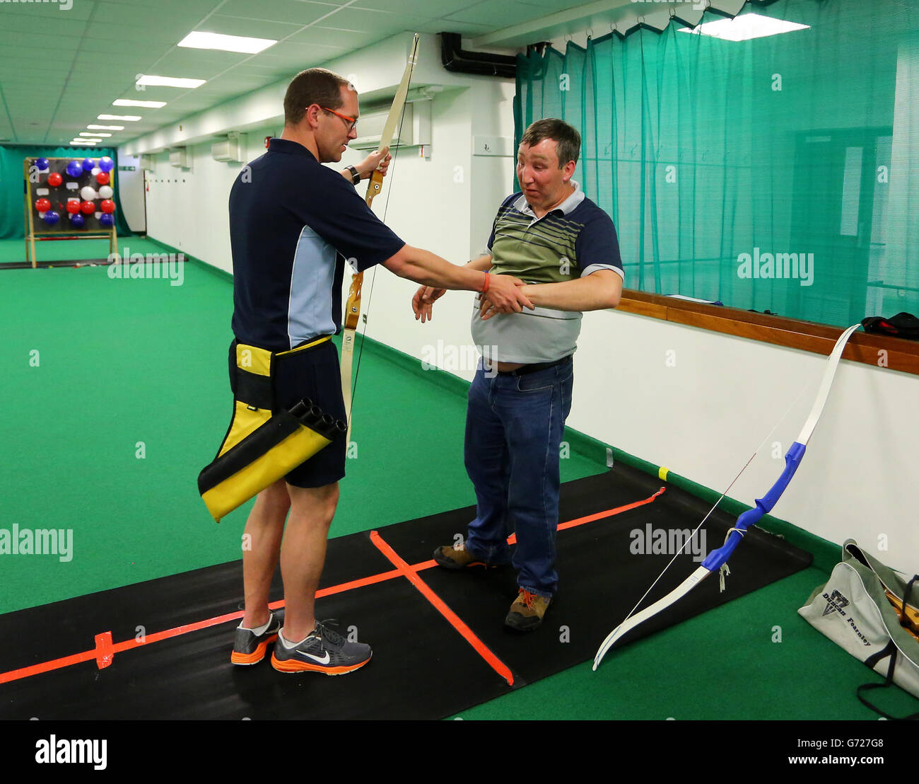 Blind Veterans archery competition Stock Photo - Alamy