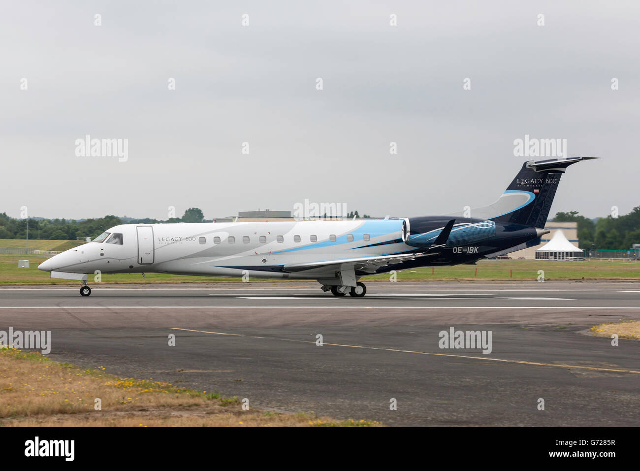 Embraer EMB-135BJ Legacy 600 OE-IBK at Farnborough Airport Stock Photo ...