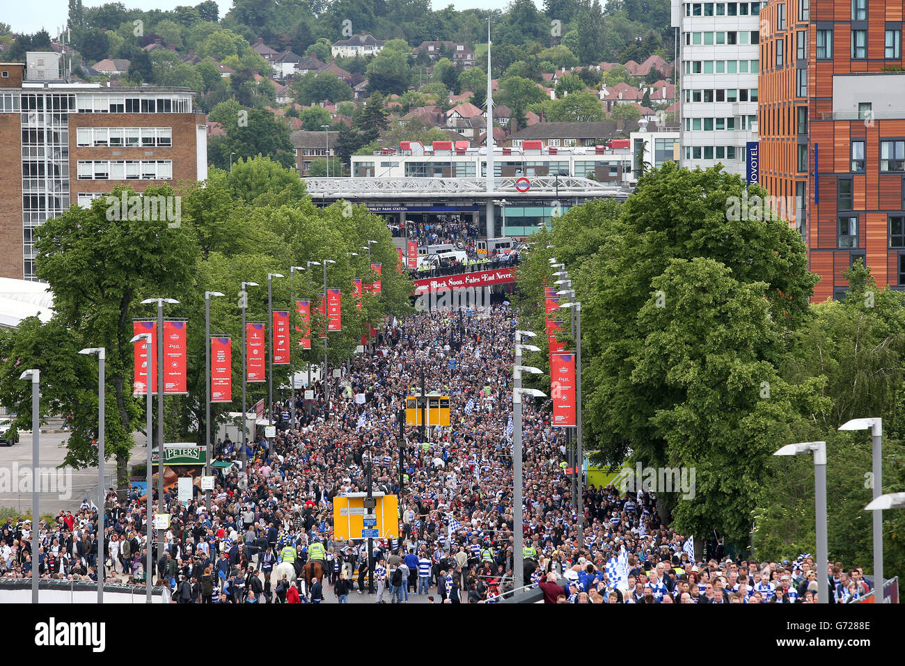 Derby fans wembley hi-res stock photography and images - Alamy