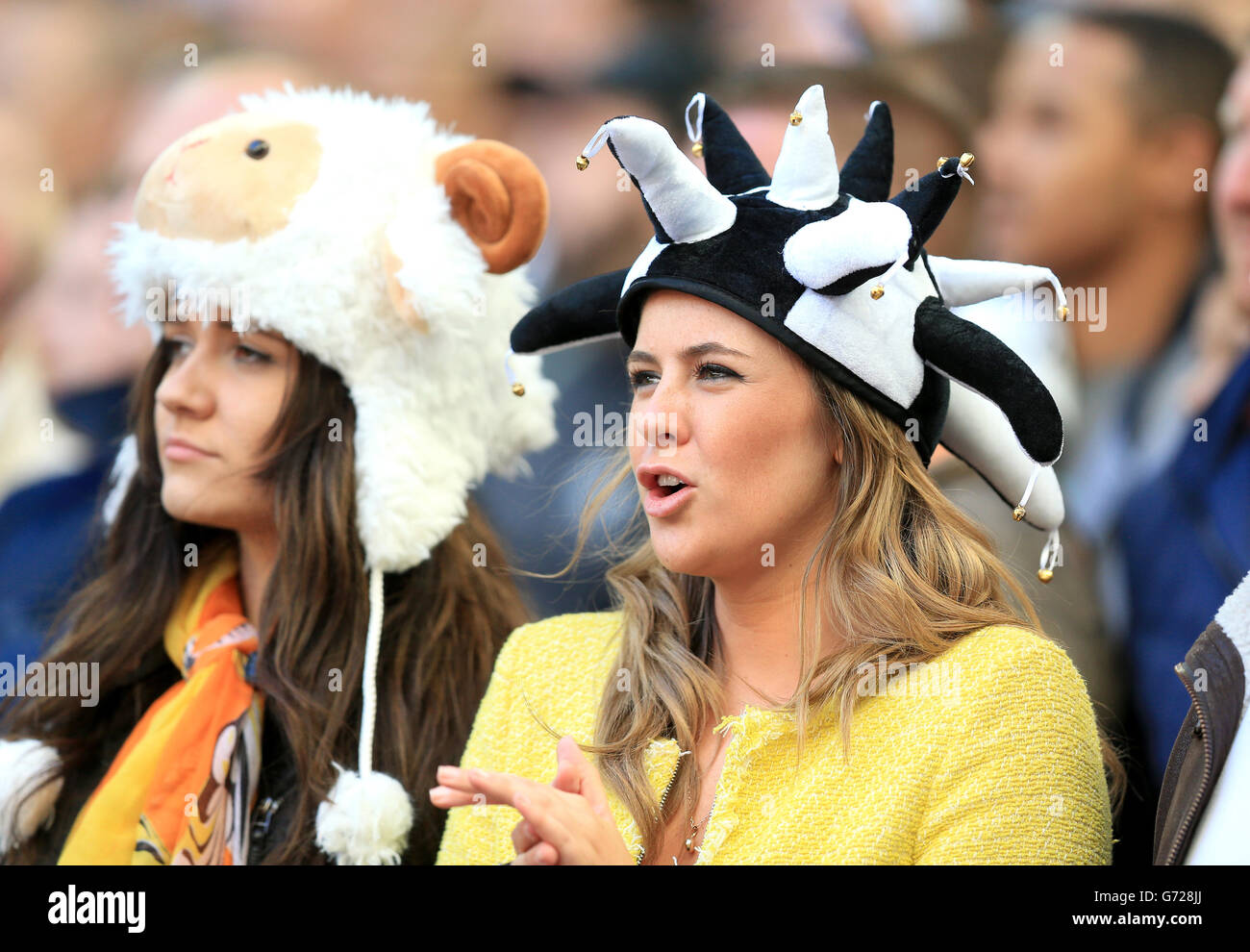Derby fans wembley hi-res stock photography and images - Alamy