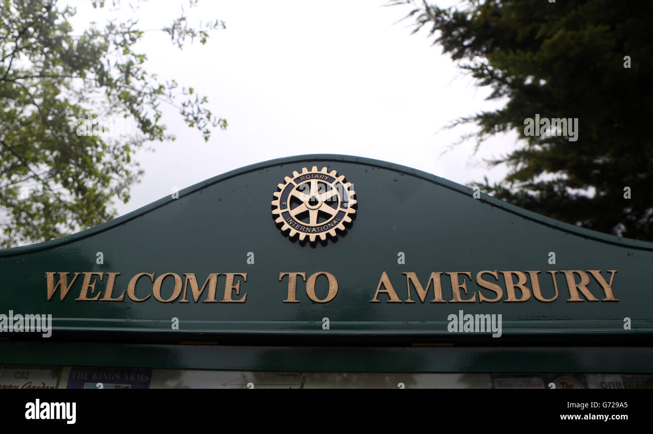 Amesbury town stock. The town centre of Amesbury in Wiltshire Stock ...