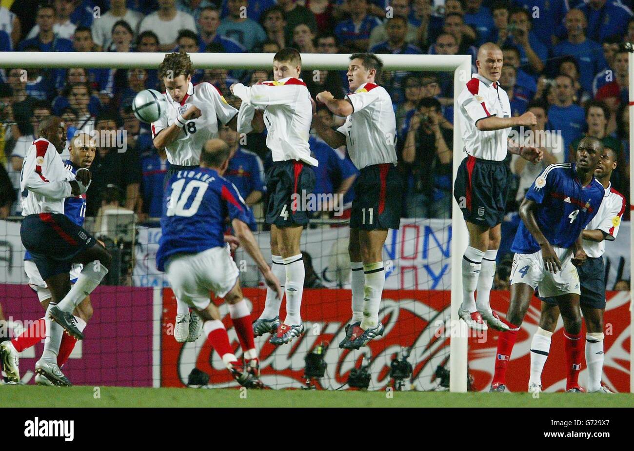 Zinedine zidane france during group hi-res stock photography and images ...