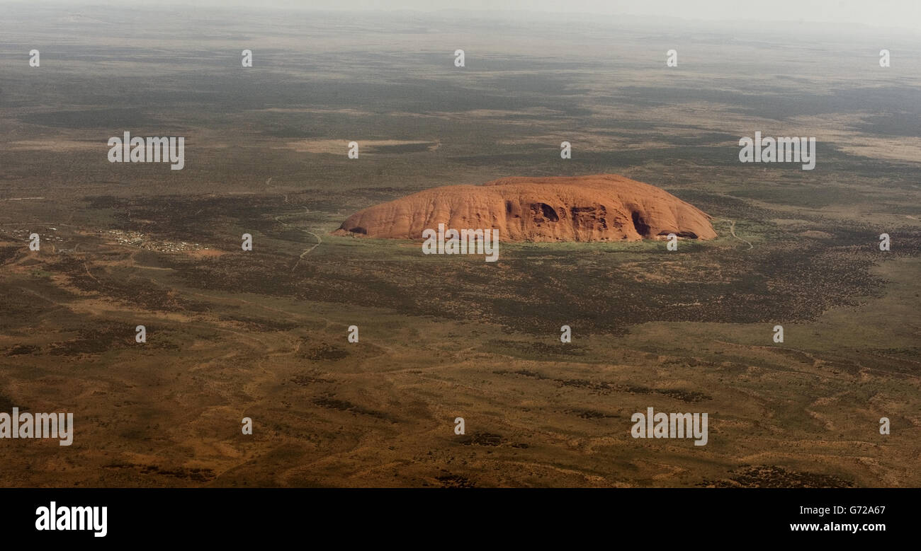 Aerial view of uluru hi-res stock photography and images - Alamy