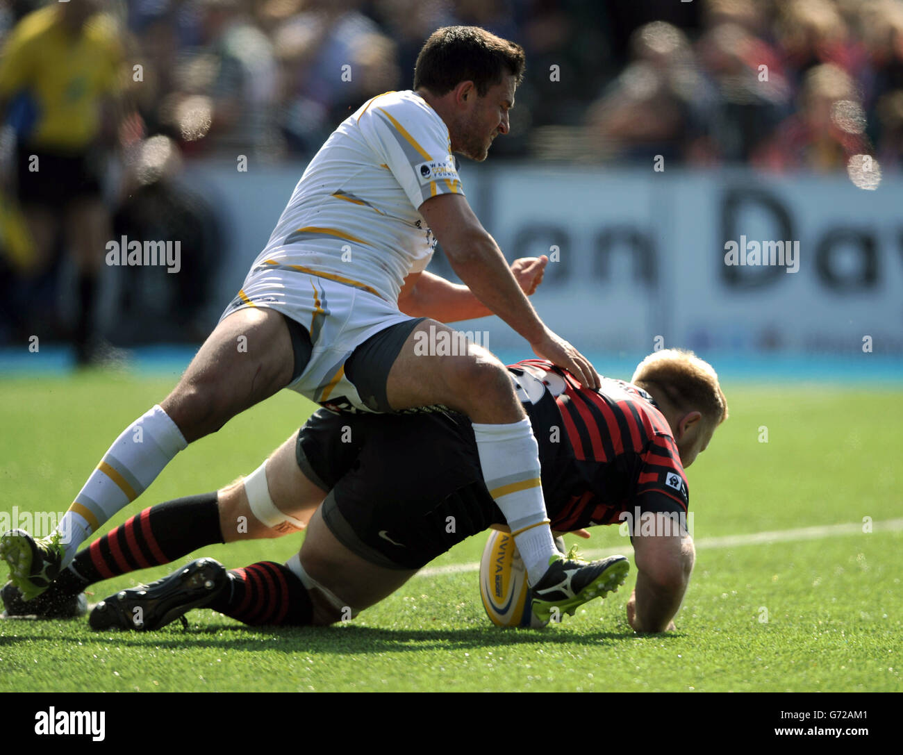 Jackson Wray of Saracens scores their third try during the Aviva ...