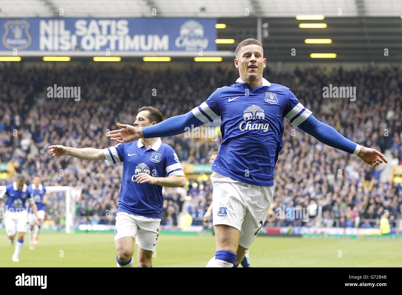 Everton's Ross Barkley celebrates scoring their first goal of the game ...