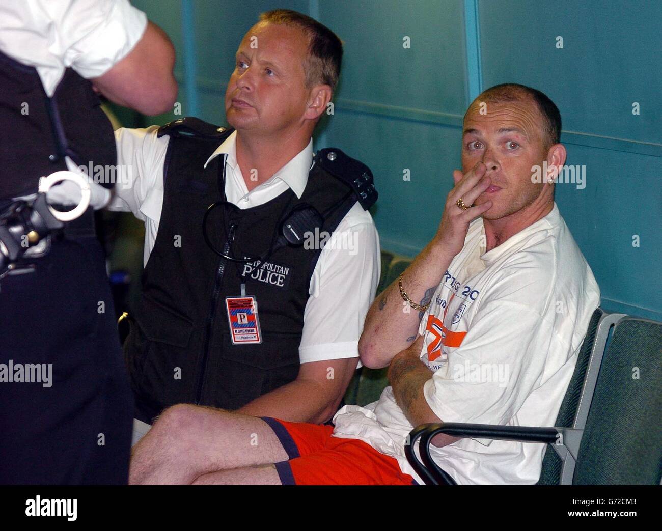 England hooligans in portugal hi-res stock photography and images - Alamy