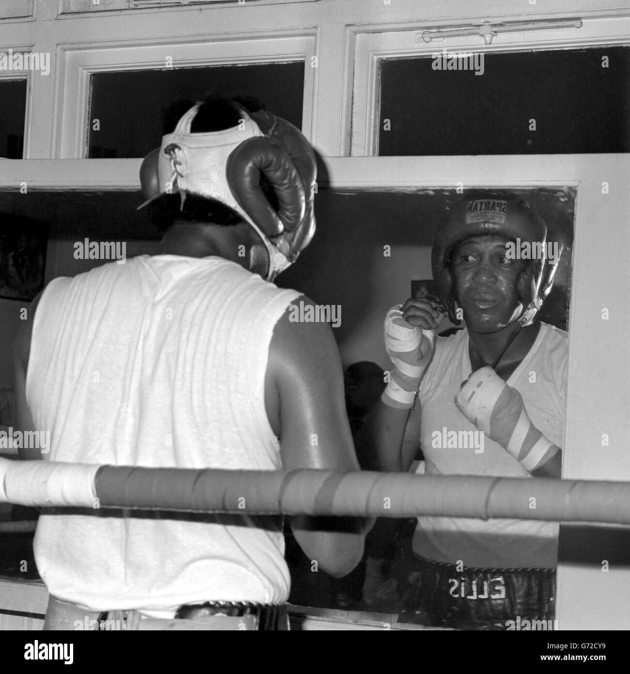 Boxing - Thomas A Becket Gym - Training Session - Jimmy Ellis - Old ...
