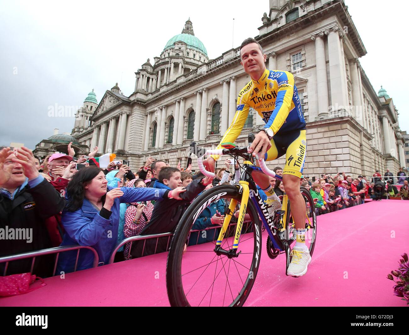 Cycling - 2014 Giro D'Italia - Team Presentations - Belfast City Hall ...