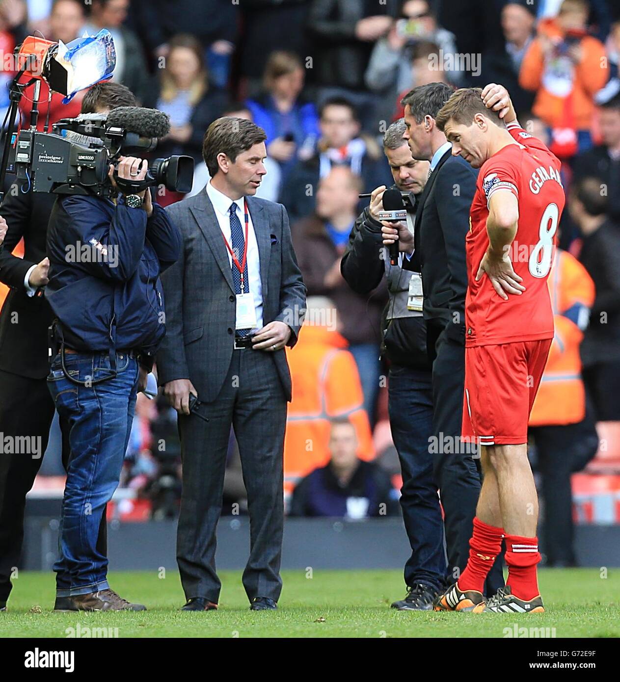 Liverpool's Steven Gerrard gives a post-match interview on the pitch ...