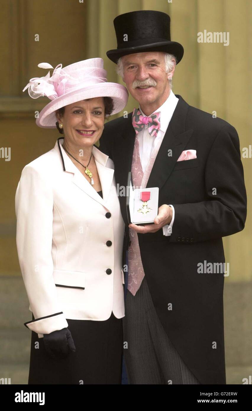 Chef anton mosimann and his wife kathrin hi-res stock photography and ...