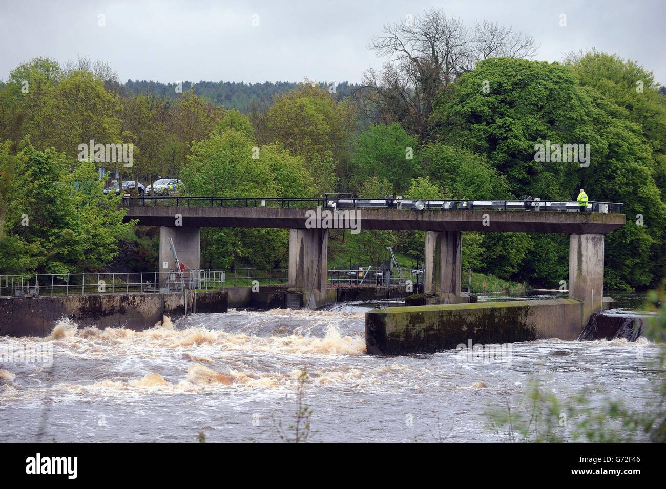 Pumping station on a river hi-res stock photography and images - Alamy