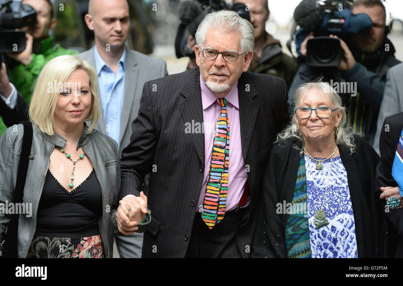Veteran entertainer rolf harris arrives with daughter bindi left hi-res ...