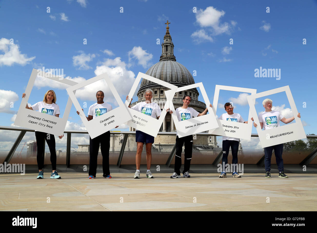 Standard chartered london hi-res stock photography and images - Alamy