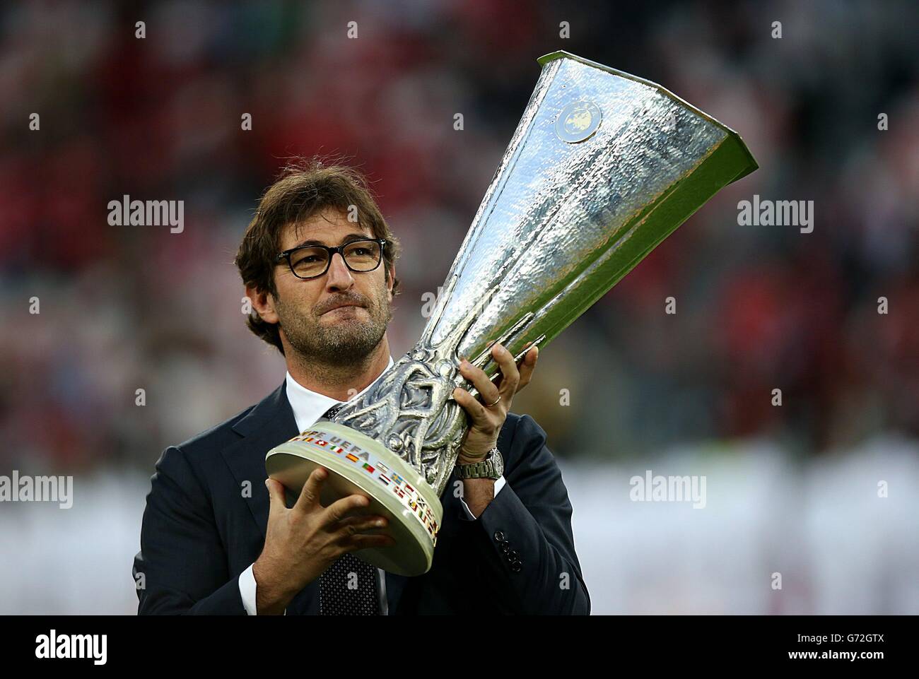 Ciro Ferrara carries out the UEFA Europa League trophy before the game ...
