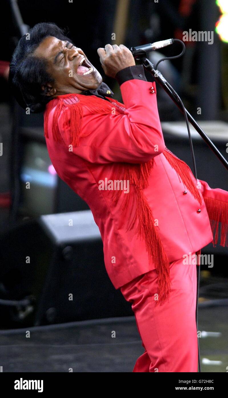 On stage at the olympic torch concert in the mall hi-res stock ...