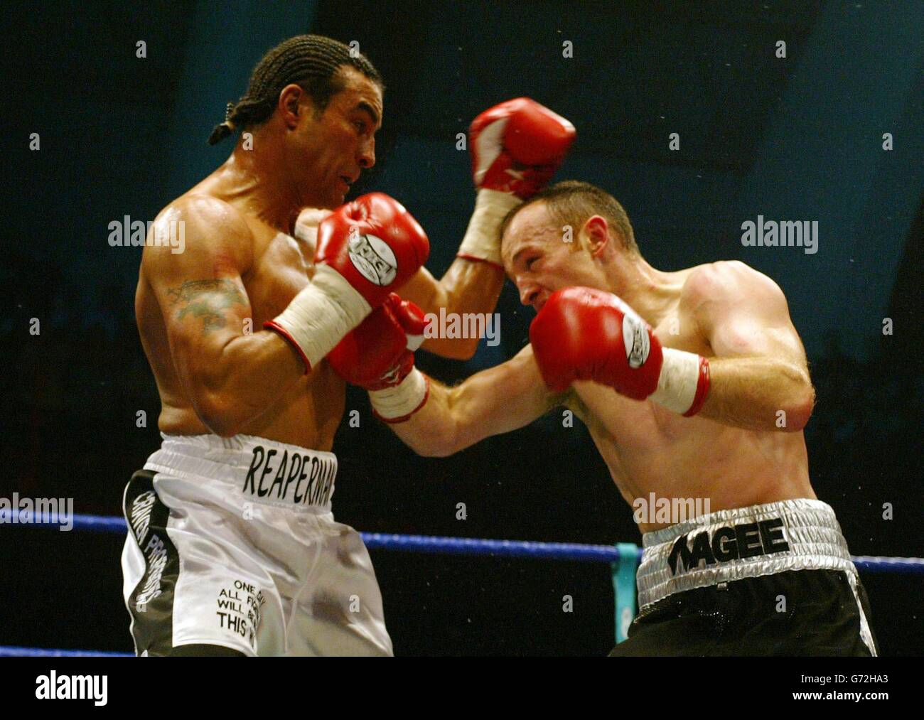 Sport boxing action brian magee hi-res stock photography and images - Alamy