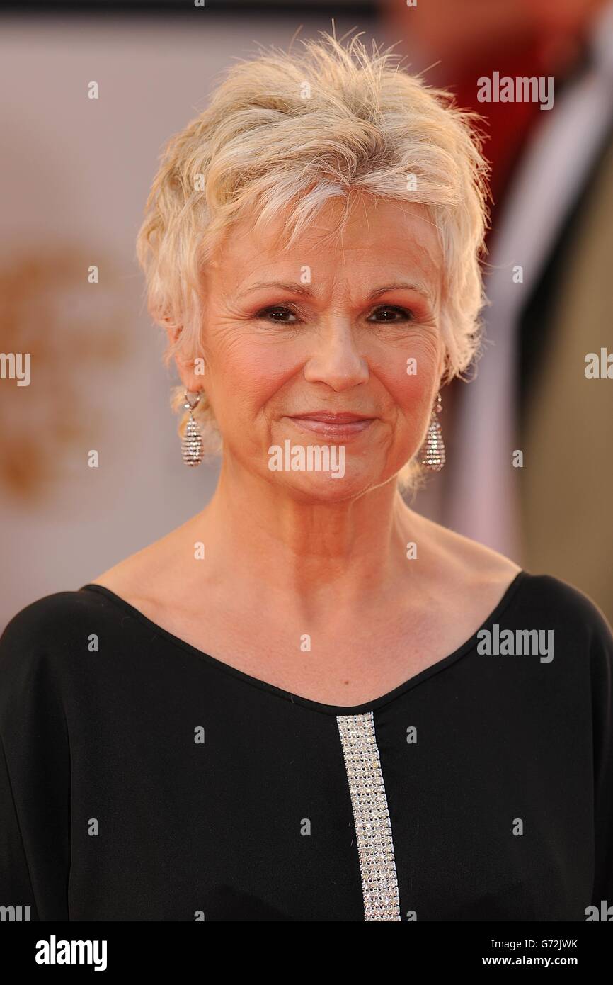 Julie Walters Biography