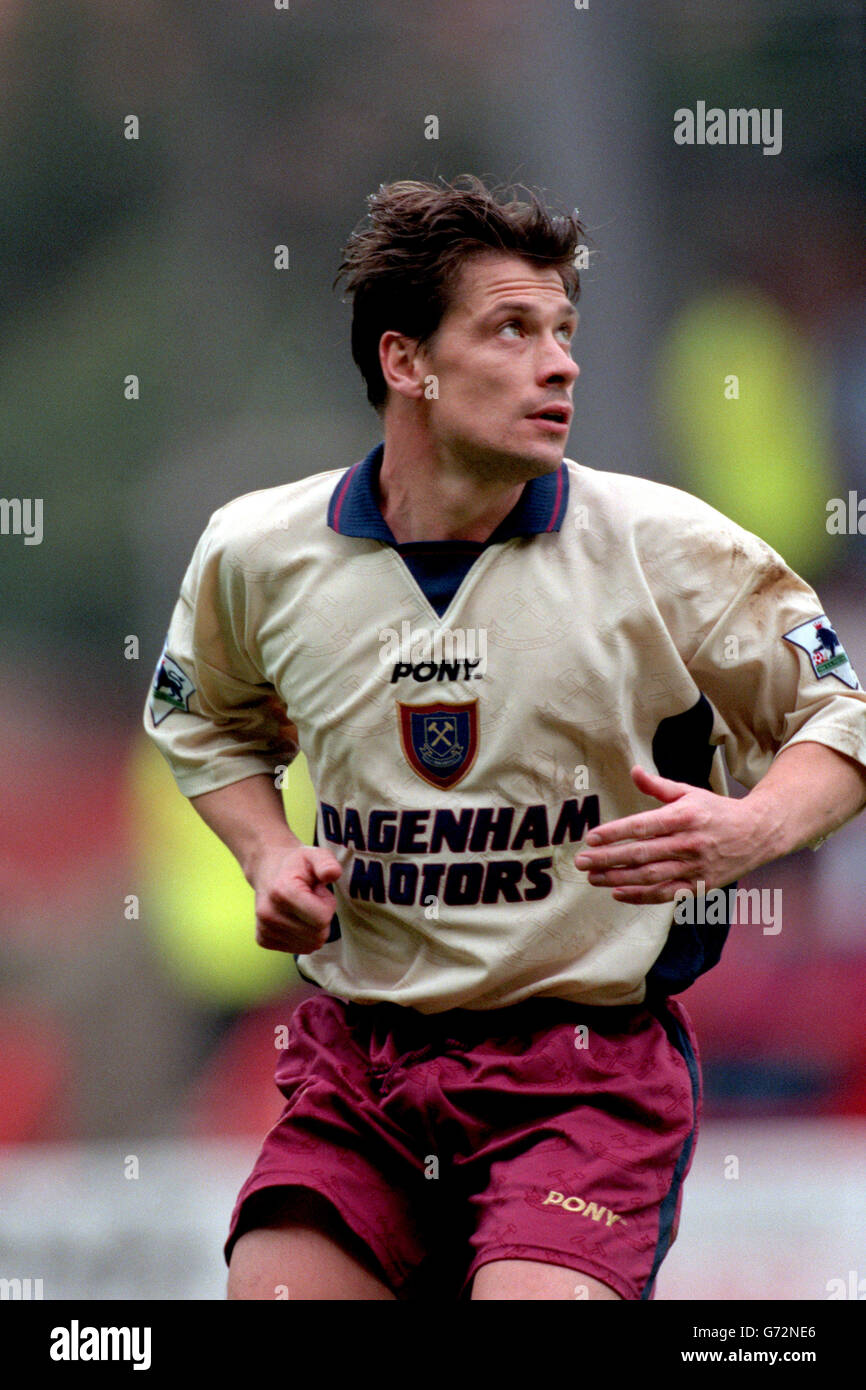 Tony Cottee Ub40
