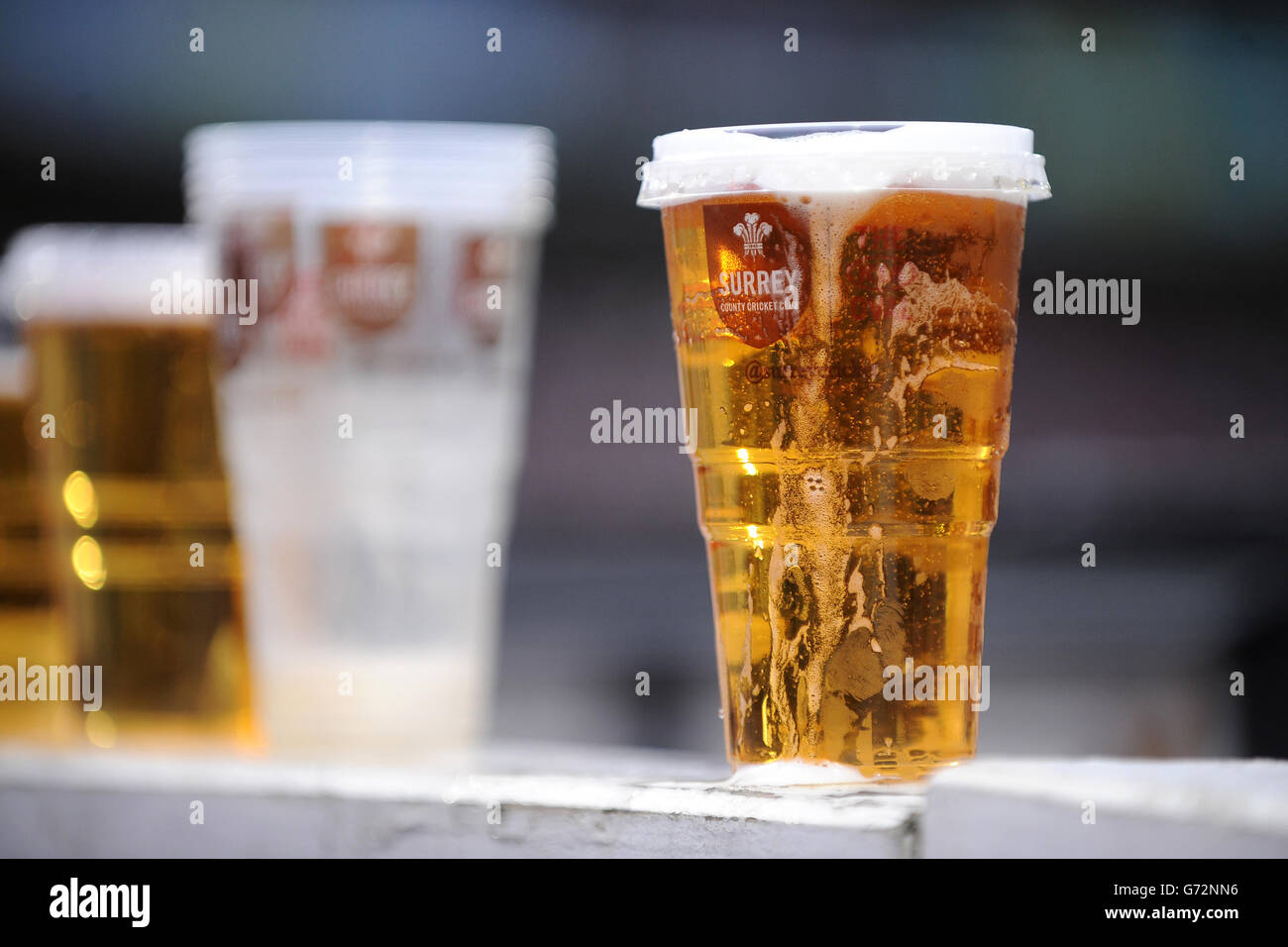 Alcohol beer cricket hi-res stock photography and images - Alamy