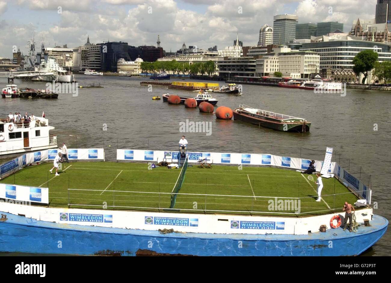 Waterloo floating pier hi-res stock photography and images - Alamy