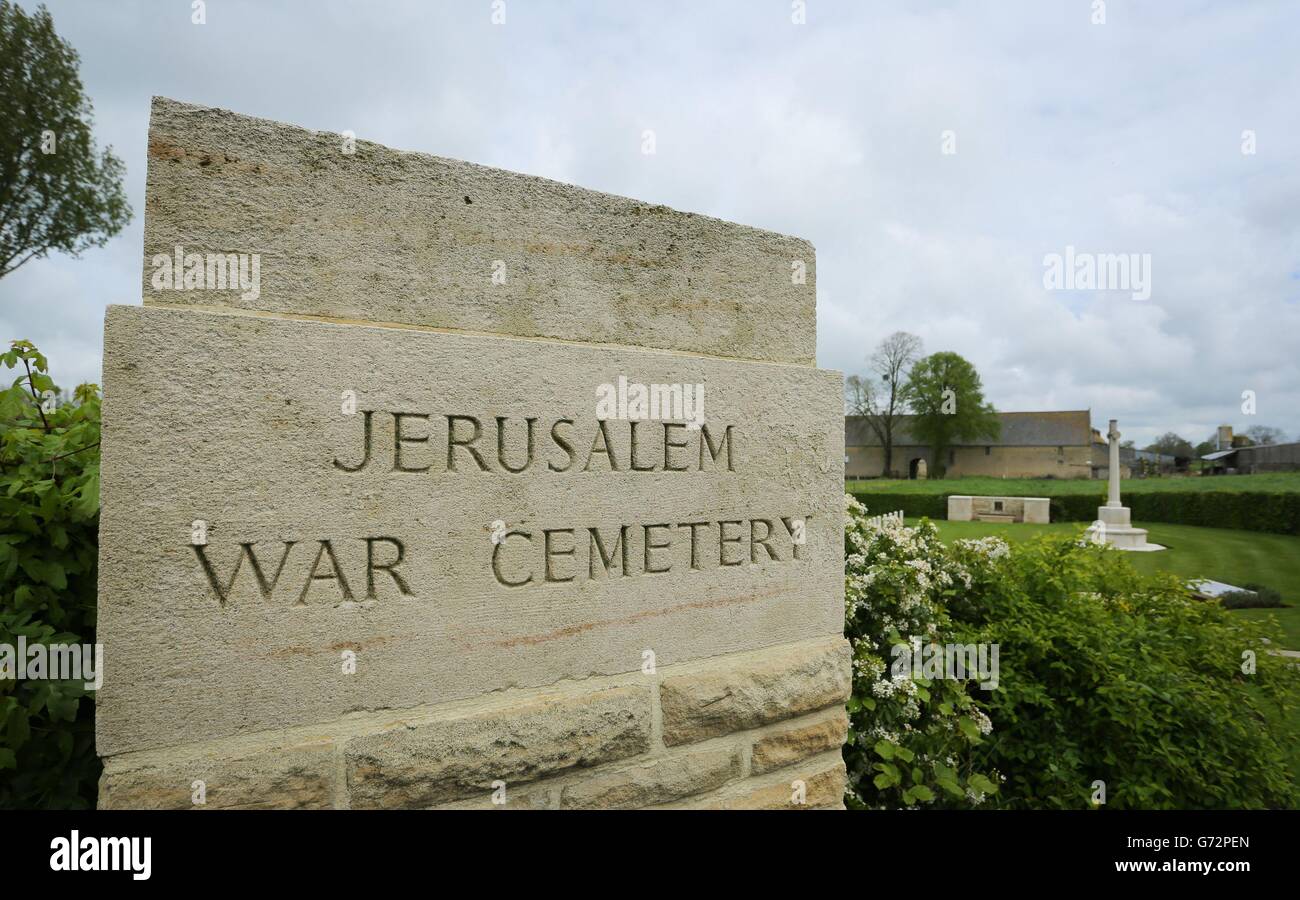 Jerusalem war cemetery hi-res stock photography and images - Alamy