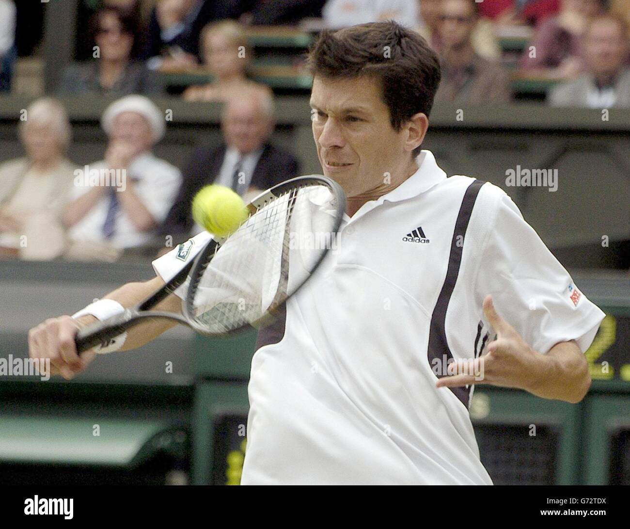 Sport tennis 1 2 half length tim henman hi-res stock photography and ...