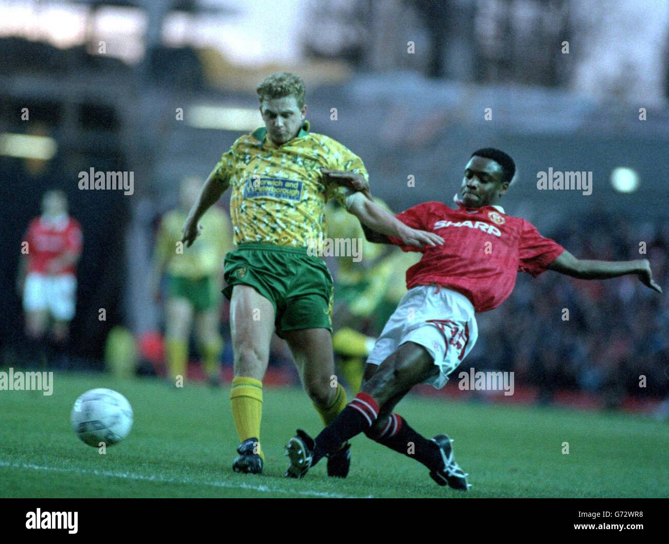 Sport football action mark robbins hi-res stock photography and images ...