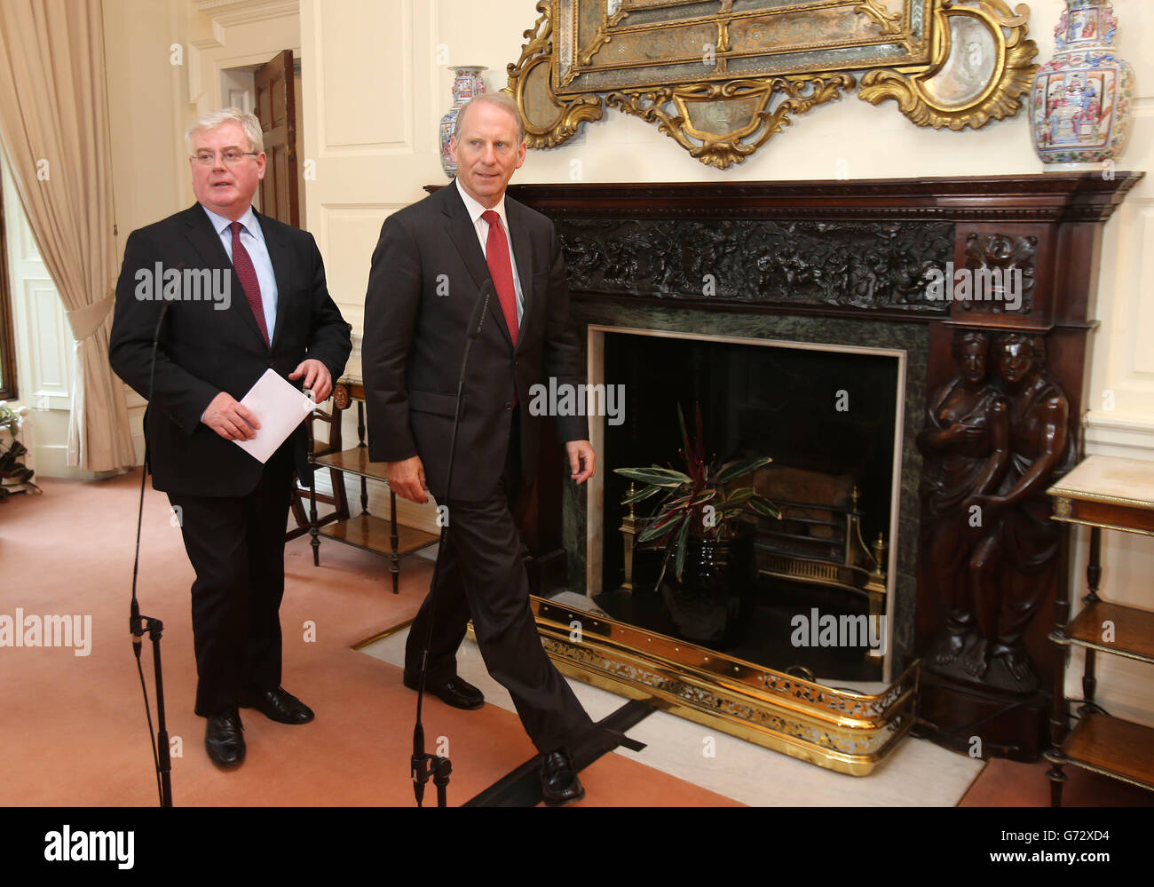 Northern Irish peace process Stock Photo - Alamy