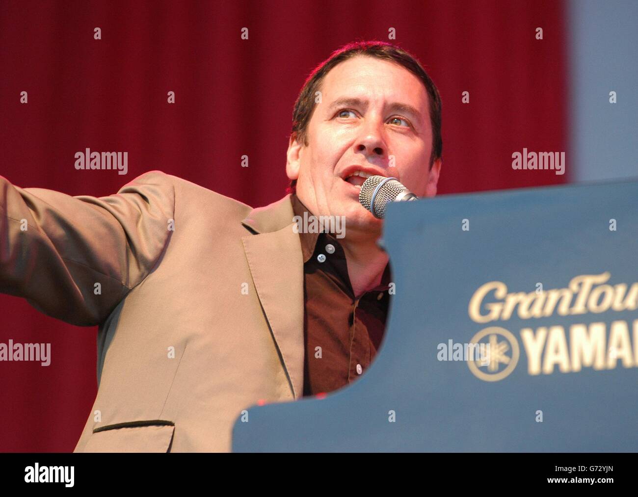 Jools Holland at Harewood House Stock Photo - Alamy Jools Holland at Harewood House Stock Photo - Alamy
