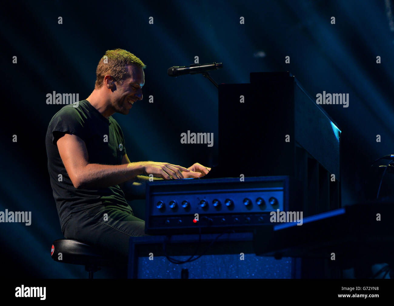 Big weekend coldplay hi-res stock photography and images - Alamy