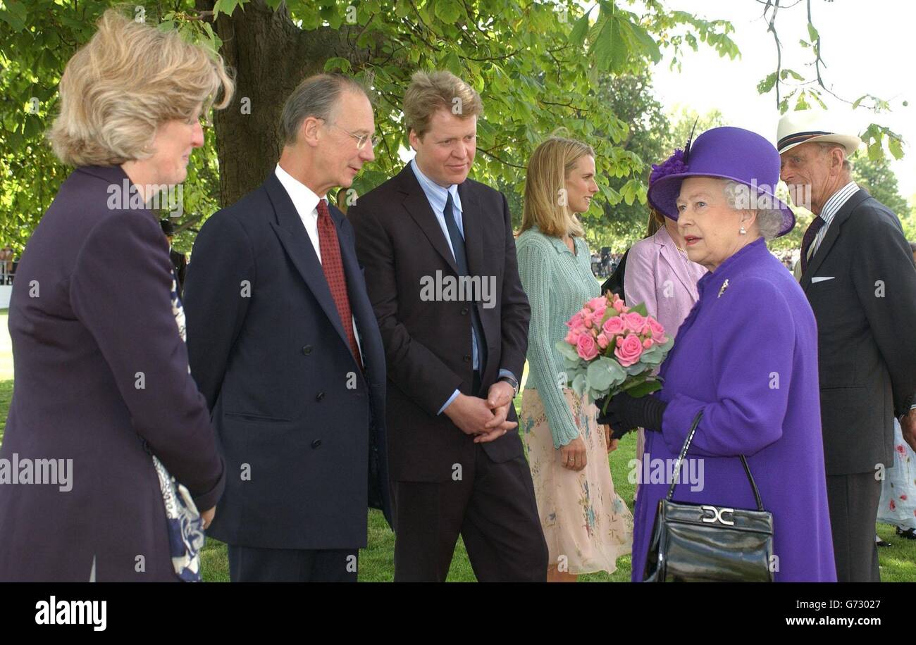 Photograph fiona hanson pa hi-res stock photography and images - Alamy