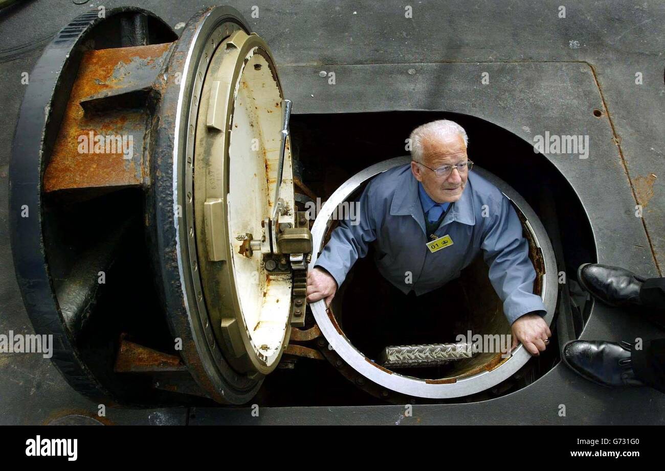 Hunter killer submarine hi-res stock photography and images - Alamy
