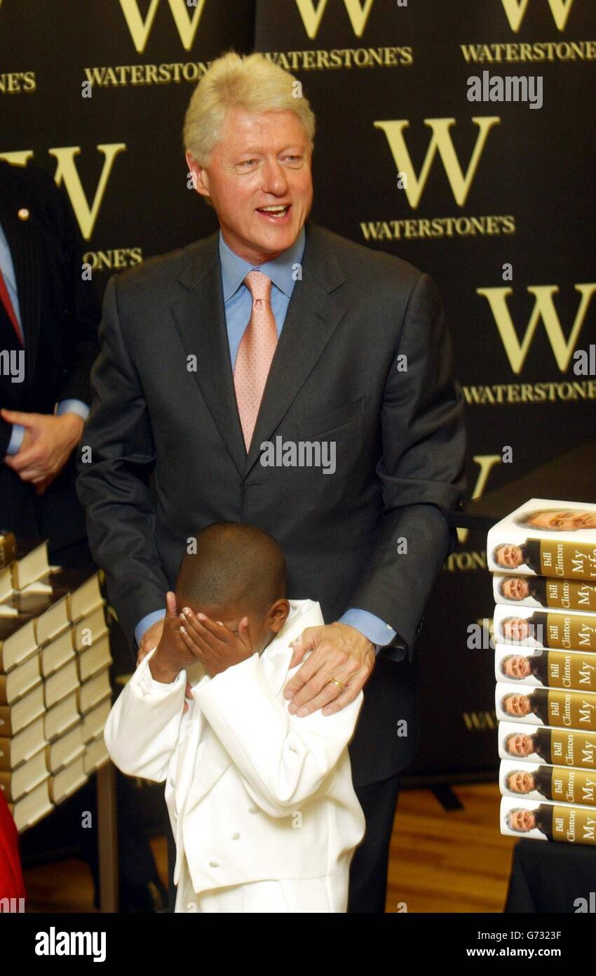 Former US President Bill Clinton meets Jackson Collins JNR who hides ...