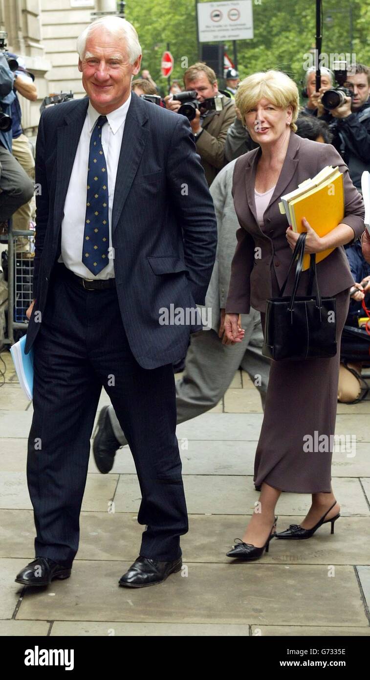 Lord Butler arrives with Labour MP Ann Taylor - a member of his enquiry ...