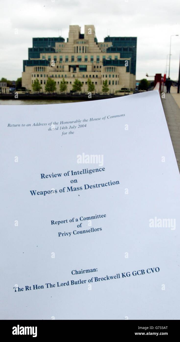 Weapons of mass destruction dossier hi-res stock photography and images ...