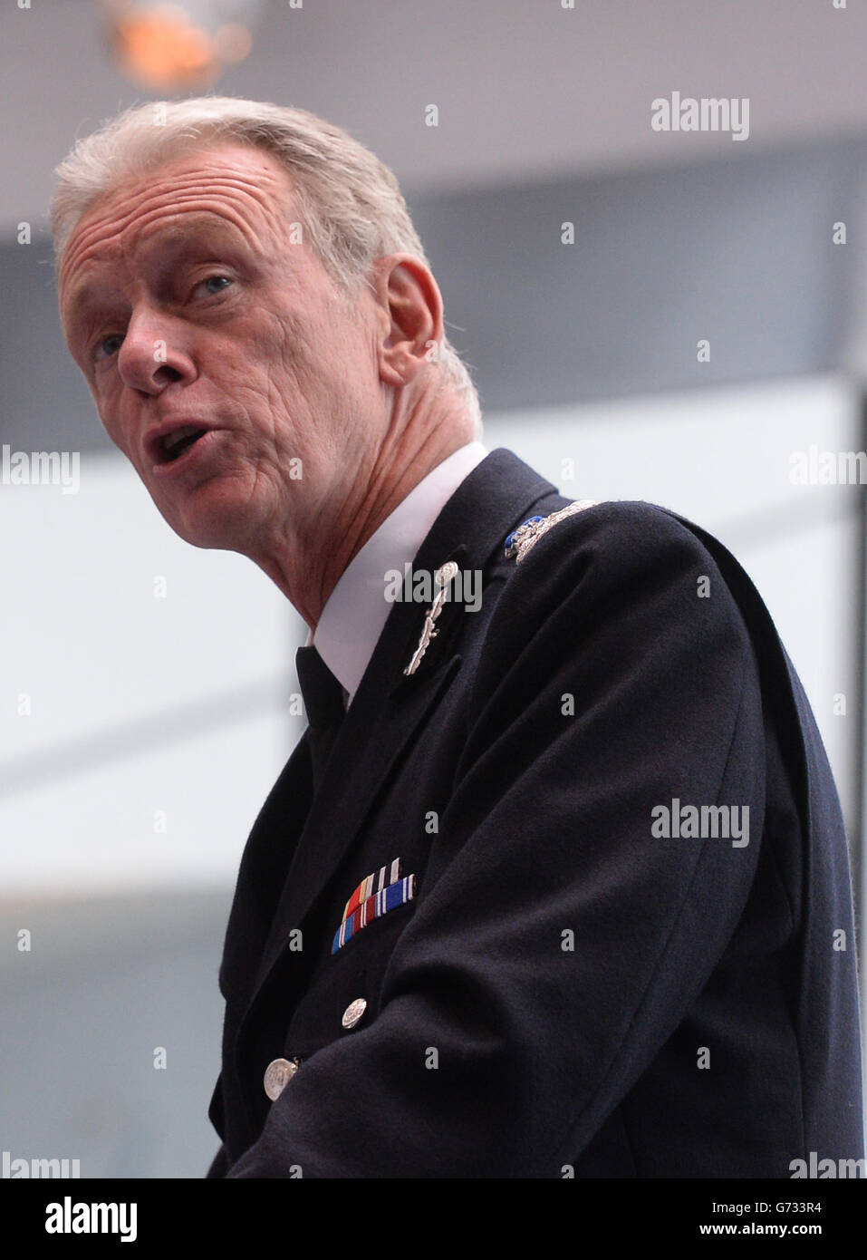 Metropolitan Police Commissioner Bernard Hogan-Howe speaks to the ...