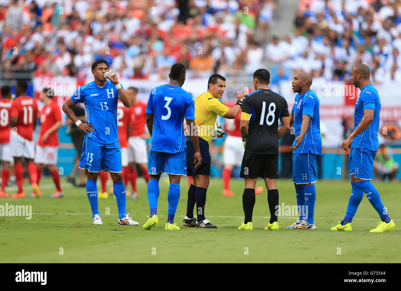 World cup 2014 football referee hi-res stock photography and images - Alamy