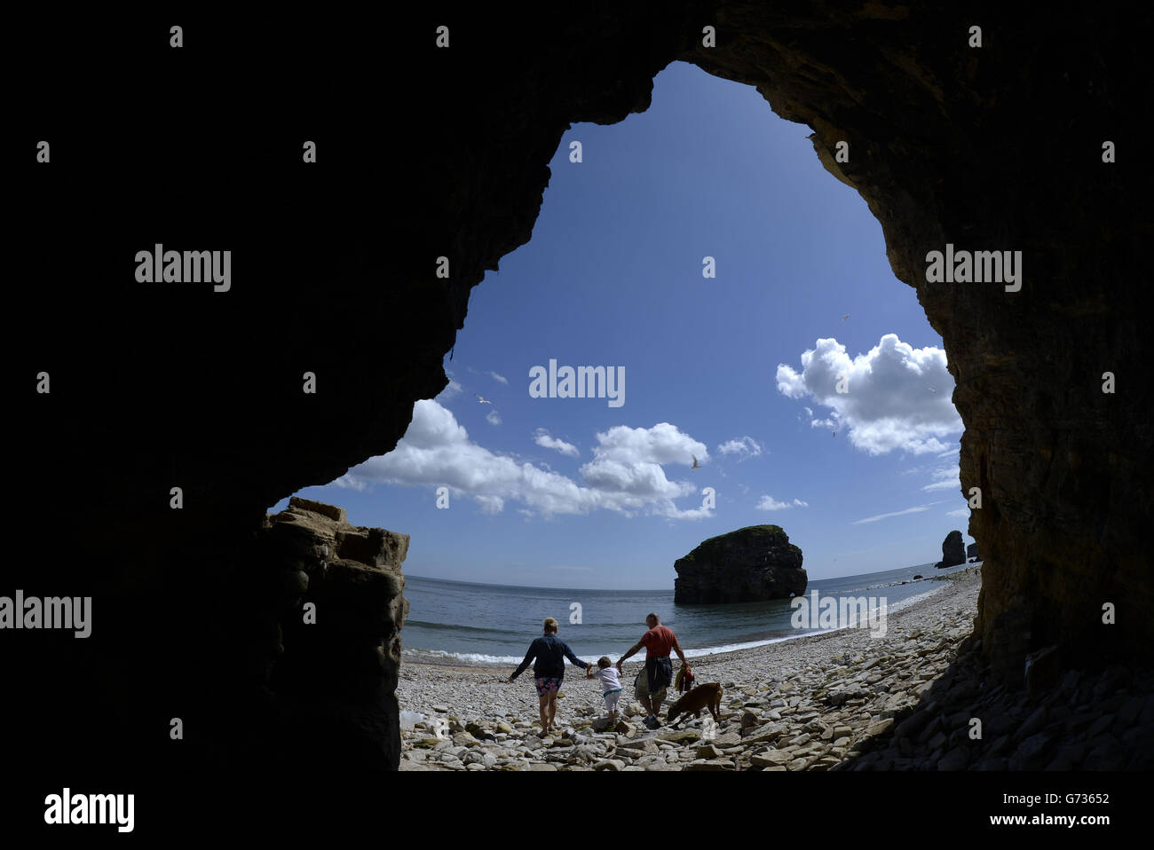 Marsden grotto and south shields hi-res stock photography and images ...