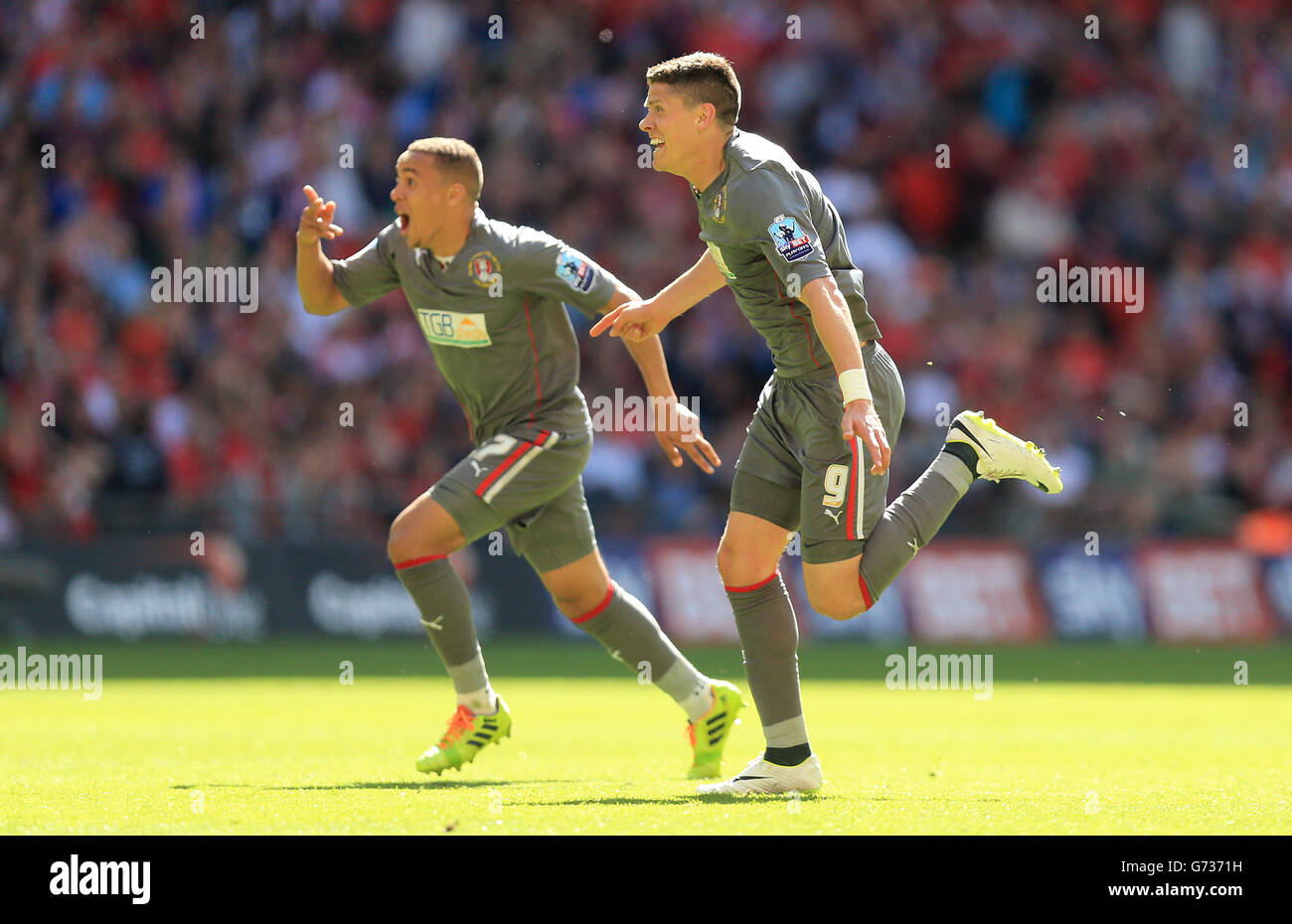 Rotherham united alex revell hi-res stock photography and images - Alamy