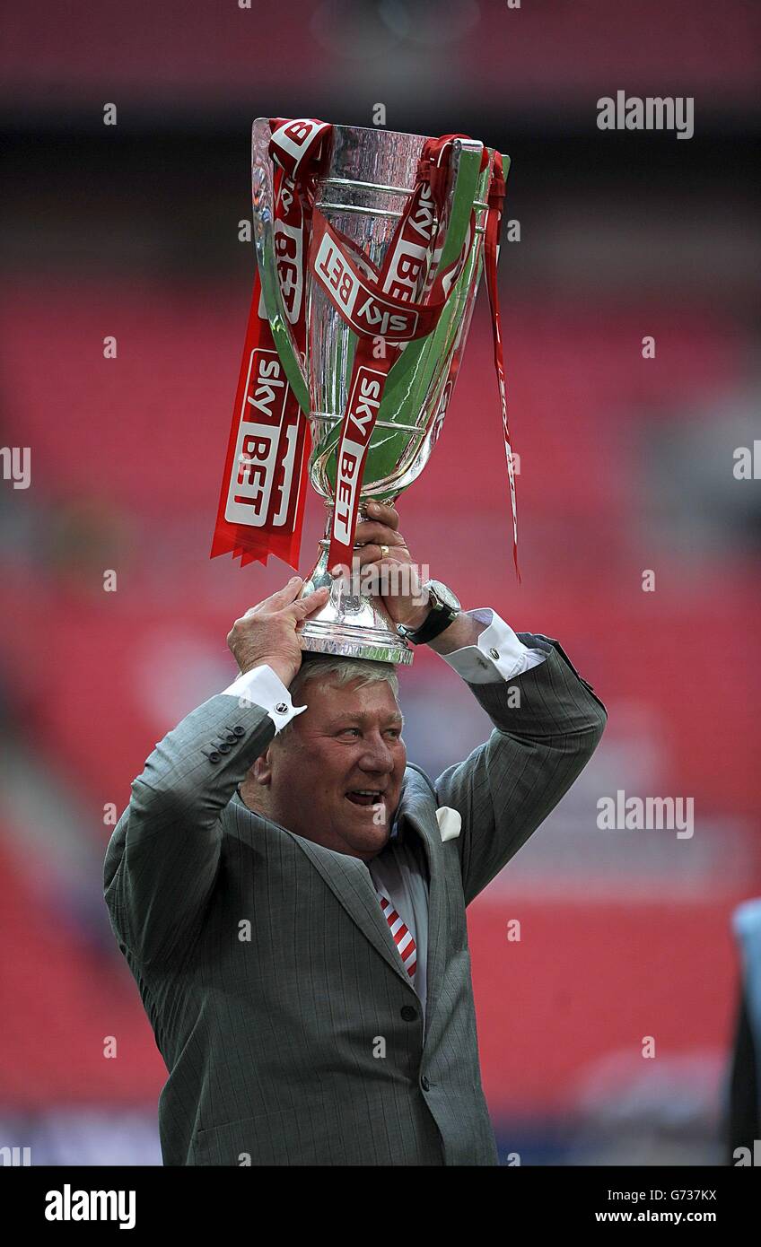 Rotherham united chairman tony stewart hi-res stock photography and ...
