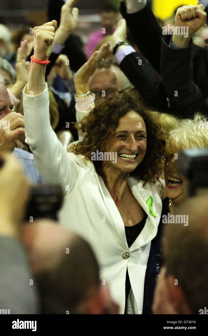 Emer costello hi-res stock photography and images - Alamy