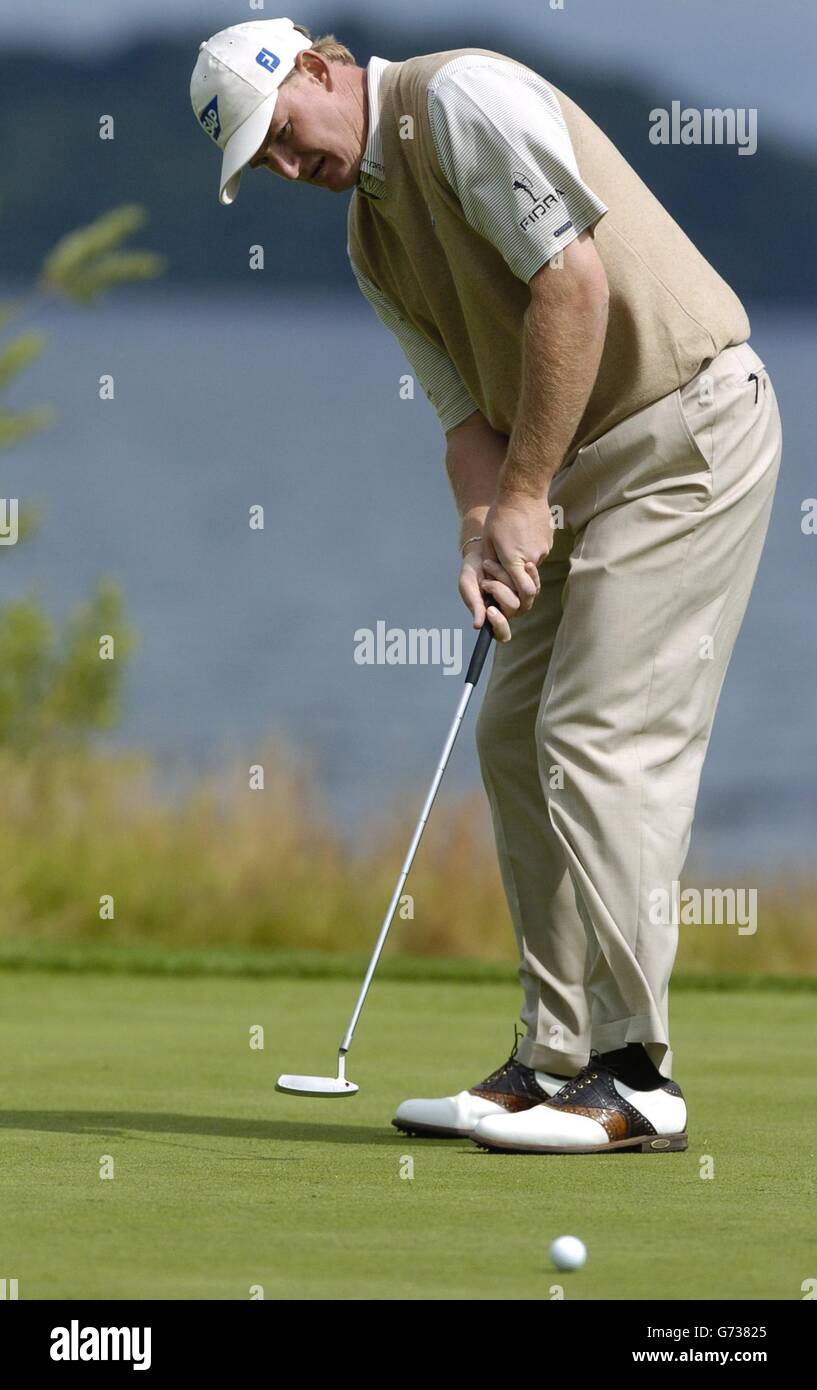 South African Ernie Els putting on the seventh green during practice ...