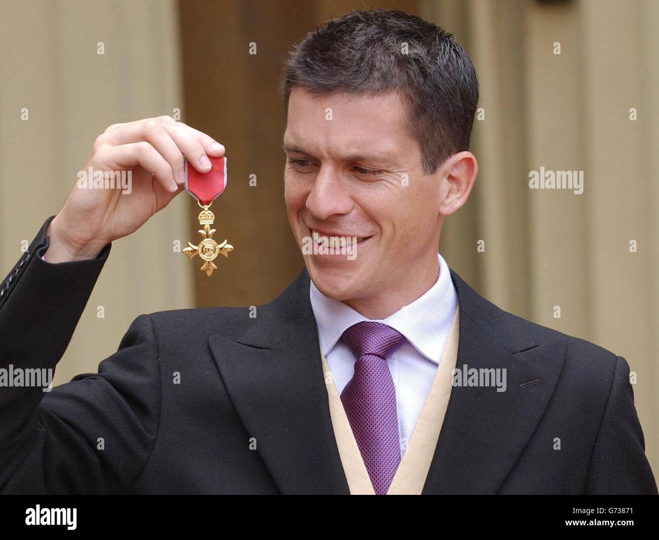 Tim Henman - OBE - Buckingham Palace Stock Photo - Alamy