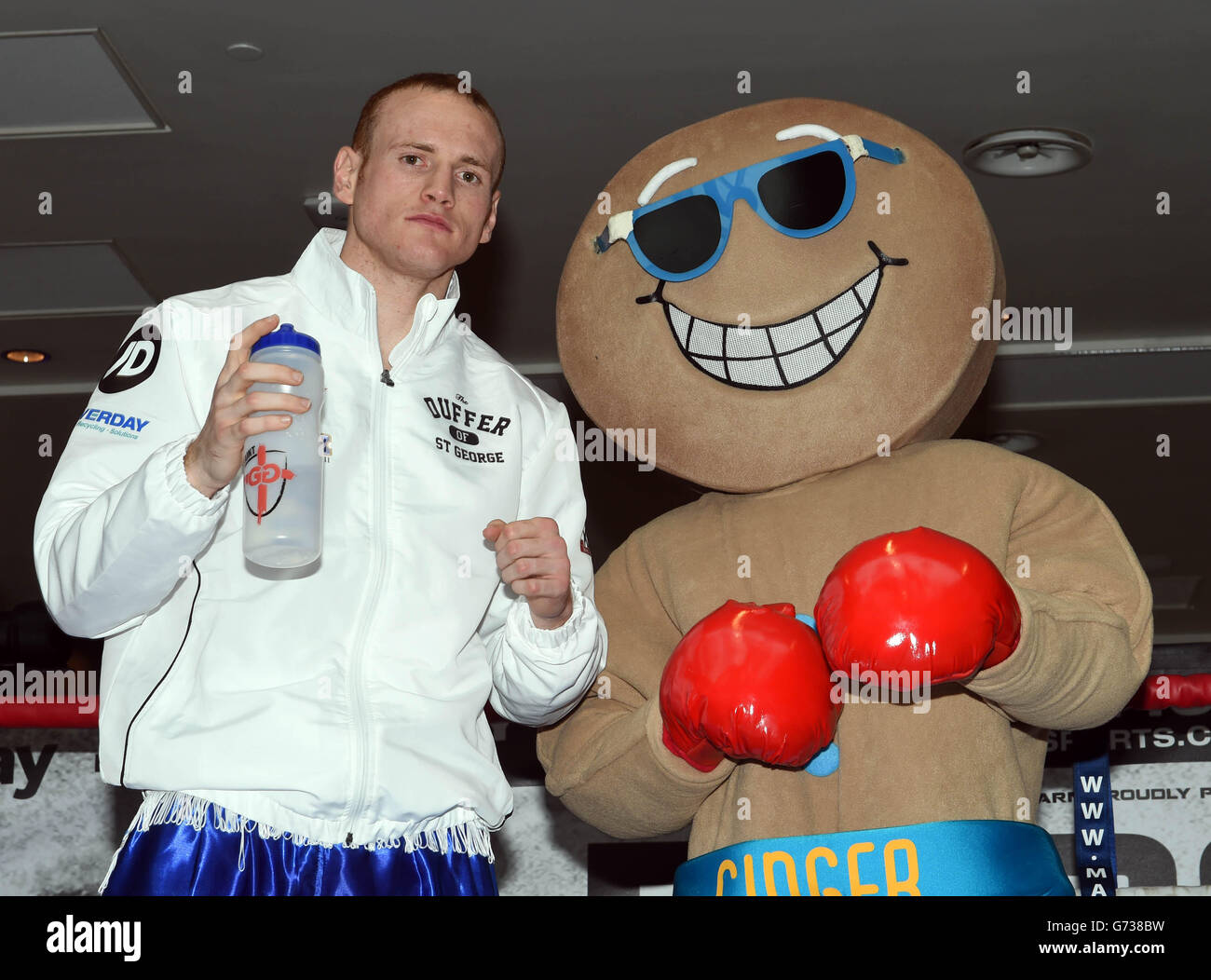 George groves poses gingerbread man after workout westfield shopping ...