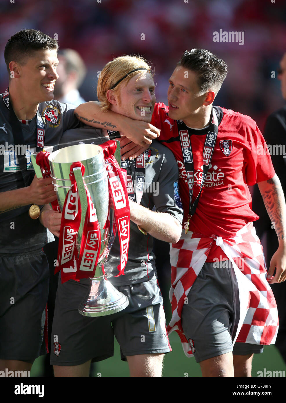 Rotherham united alex revell hi-res stock photography and images - Alamy