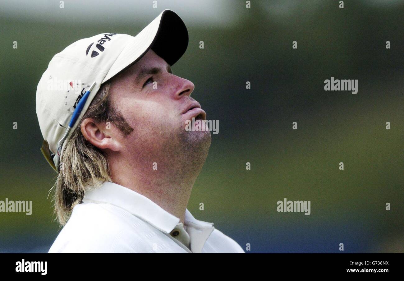 Kenneth Ferrie Barclays Scottish Open. England's Kenneth Ferrie blows ...