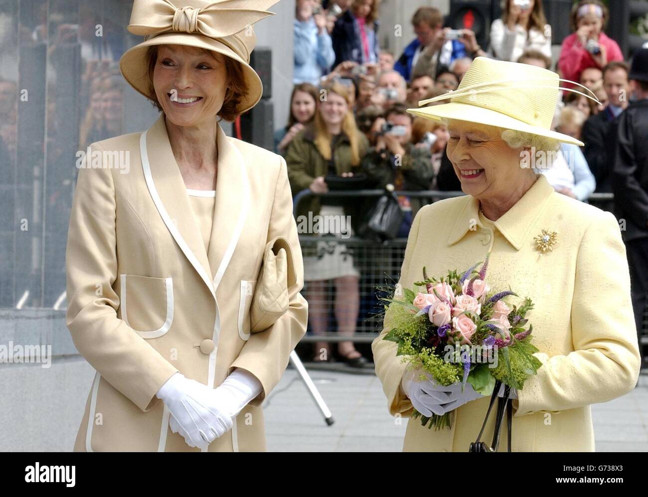 Left to right: Lady Getty the widow of Paul Getty and Britain's Queen ...