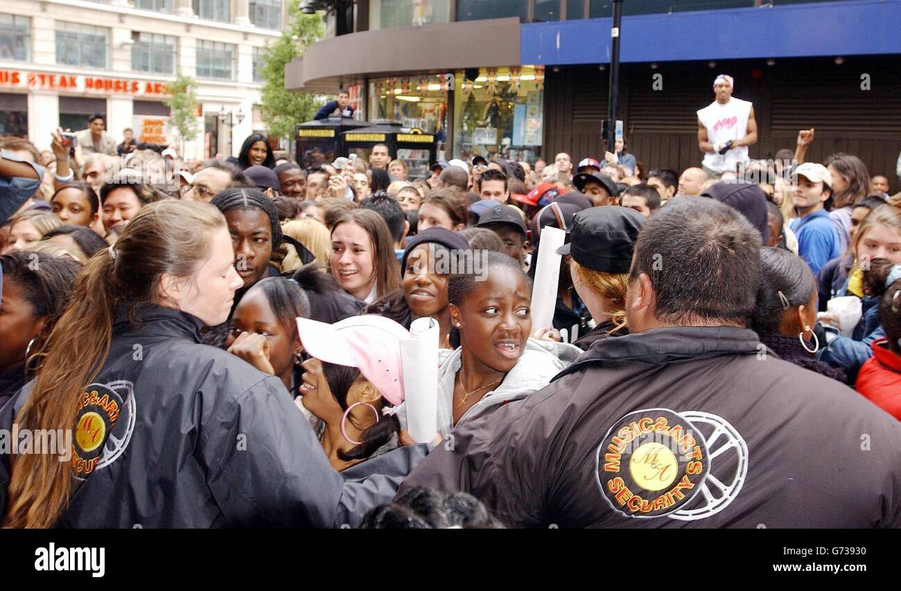 Mtv first broadcast hi-res stock photography and images - Alamy