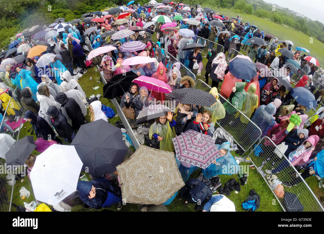 One Direction fans in Sunderland Stock Photo - Alamy